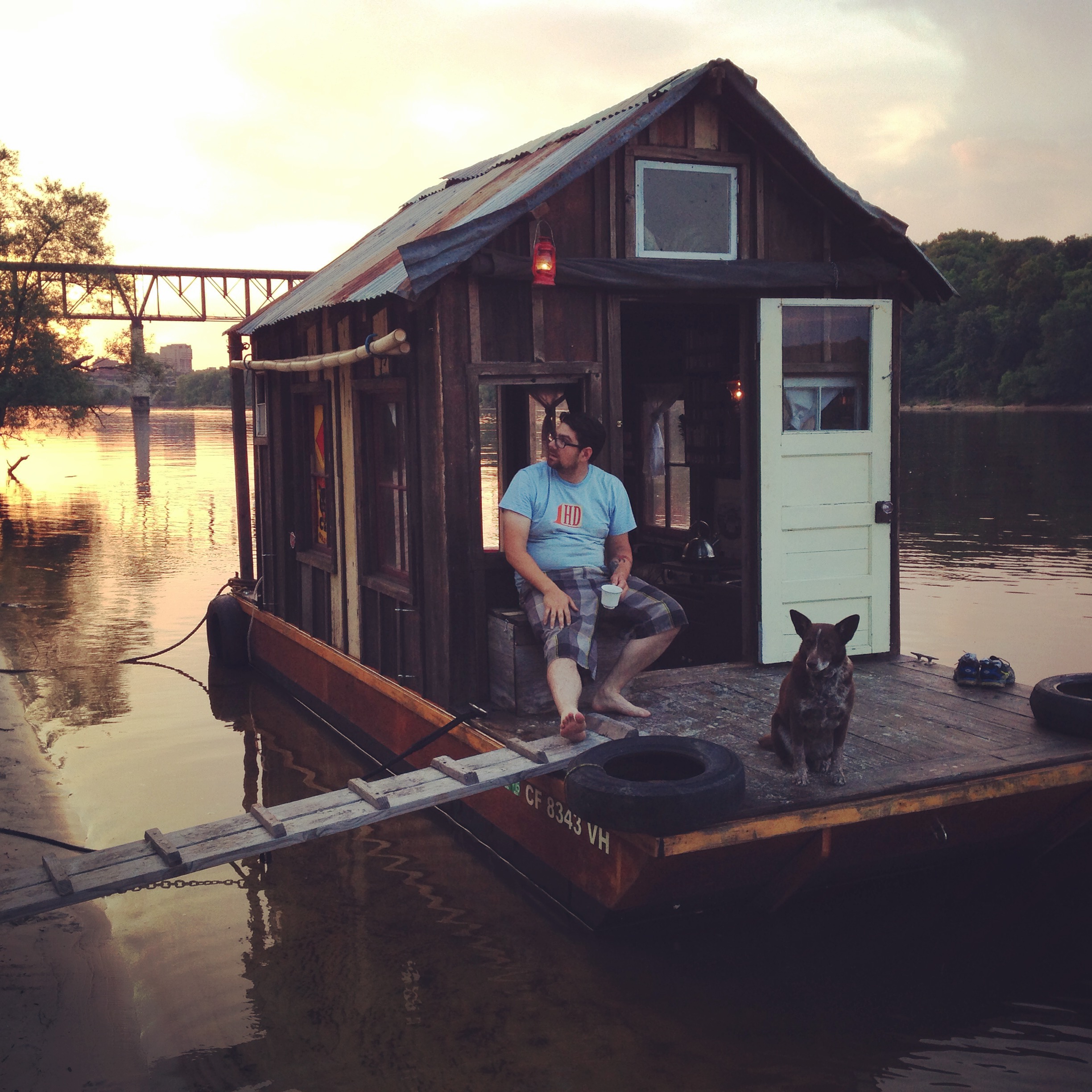 Santa Cruz Sentinel: Artist turns a journey down the Mississippi into ...